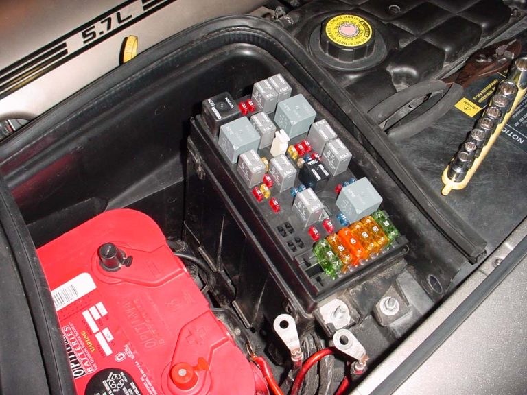 Comment fonctionne un relais pompe à carburant et symptômes d'un relais ...